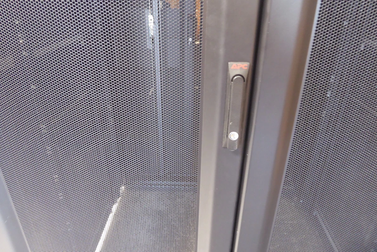 Apc Ar3100 Rack Cabinet | Cabinets Matttroy