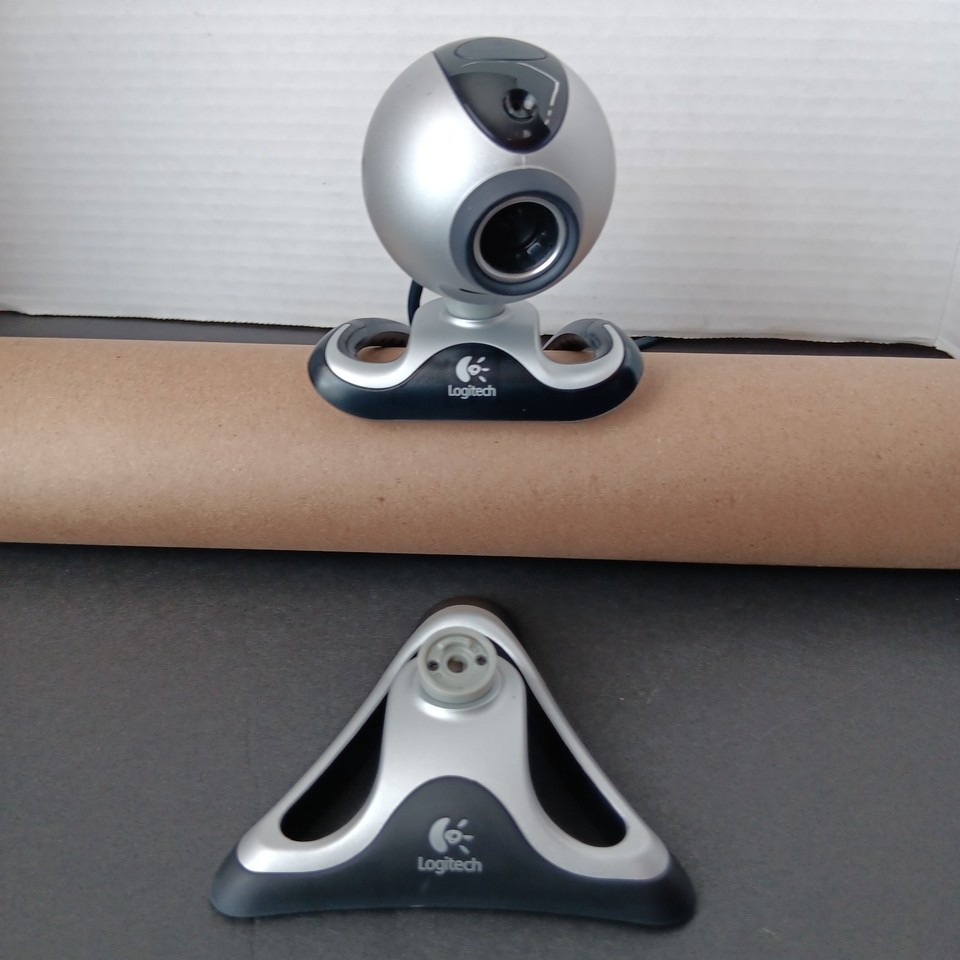 Logitech QuickCam Pro 4000 Web Cam 1.3MP Live Video Calling Video IM ...