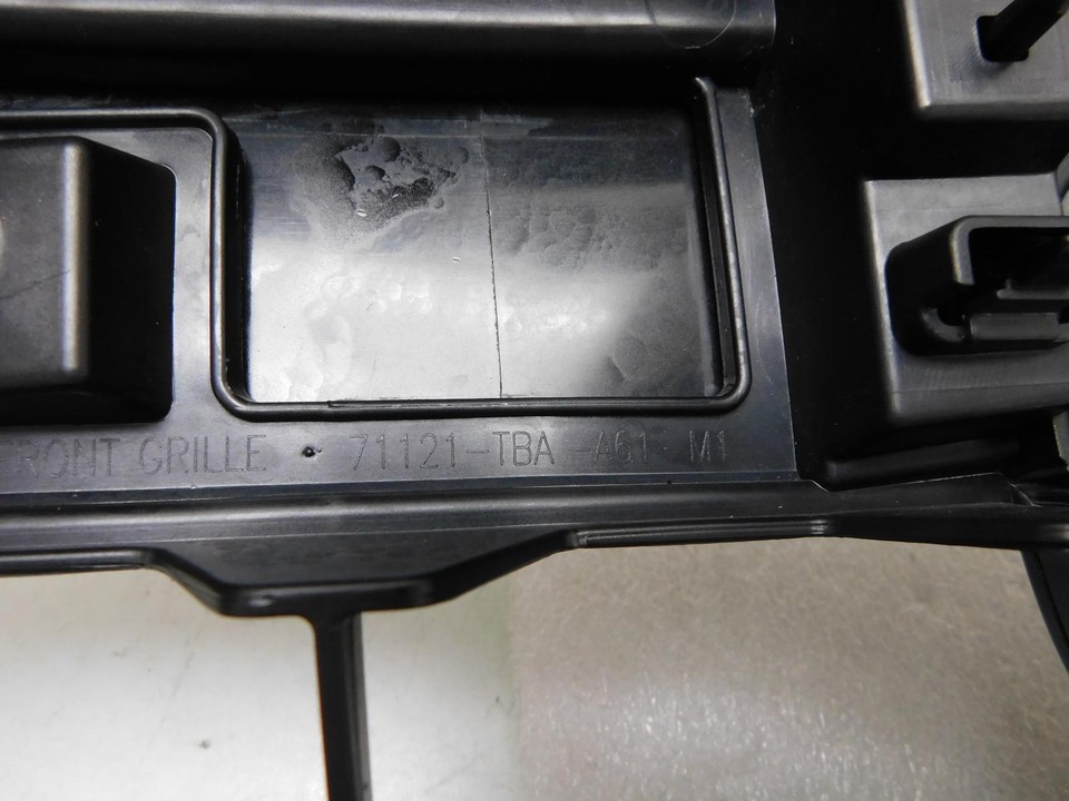 HONDA CIVIC SPORT UPPER GRILLE W/ EXTENSIONS 71121-TBA-A61 OEM 2019 ...