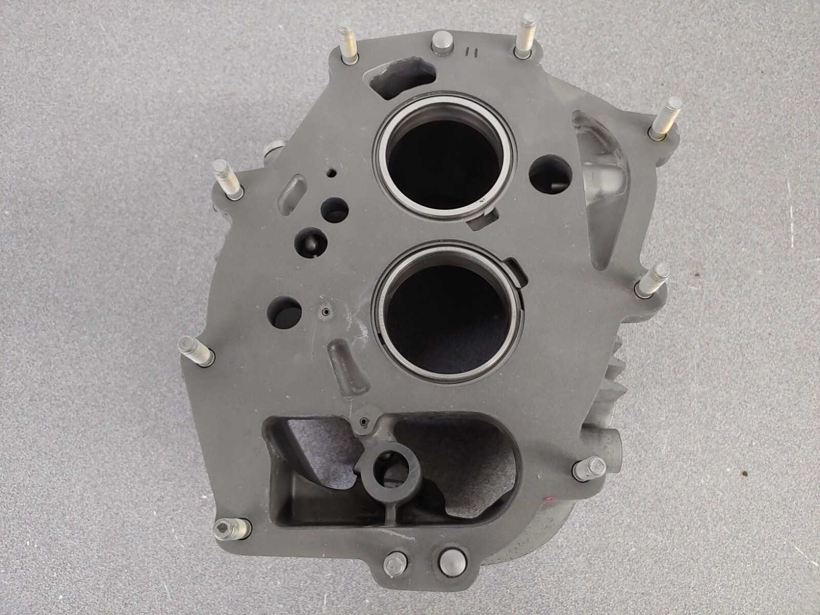 USED ORIGINAL PORSCHE 911 915 TRANSMISSION MAGNESIUM INTERMEDIATE CASE ...