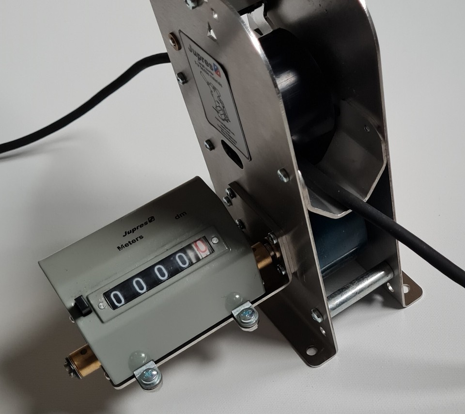 Length counter meter wire cable hose device metric type with ...