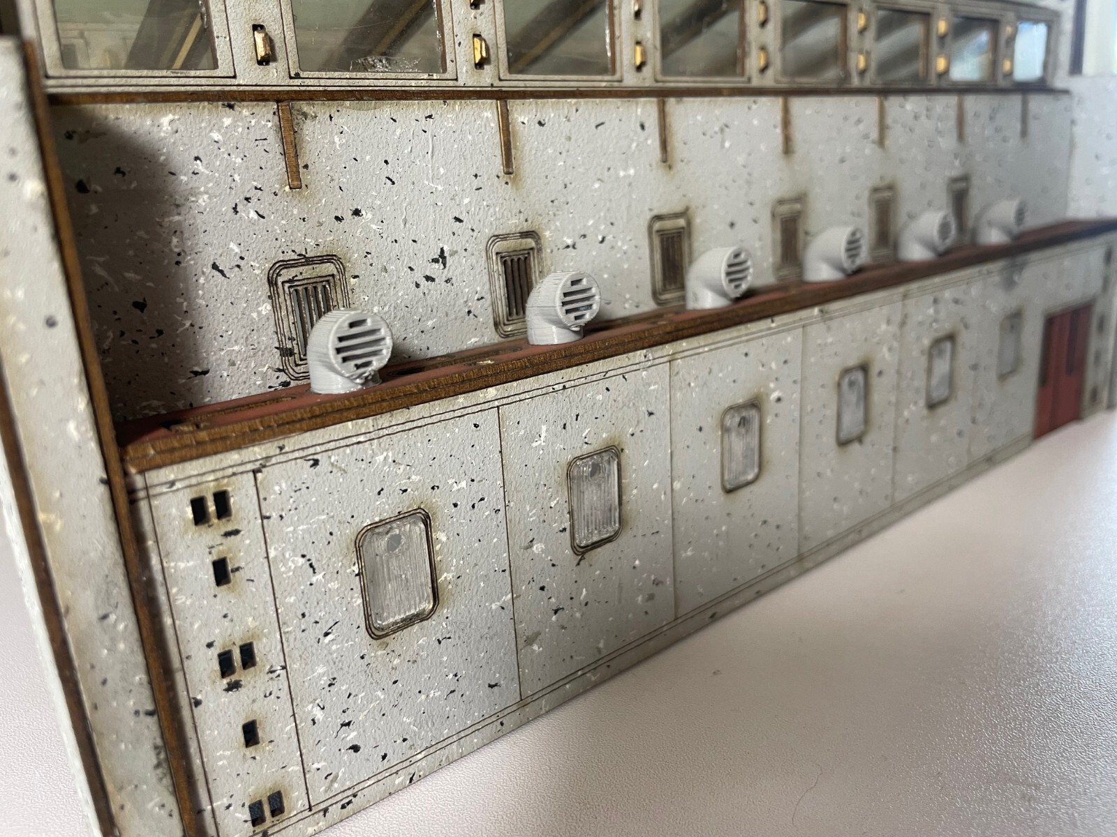 00 Gauge 80's 2 Lane Engine Shed | eBay UK