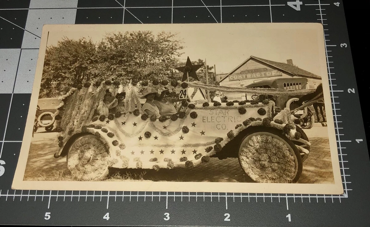 Contractors Parade Floats