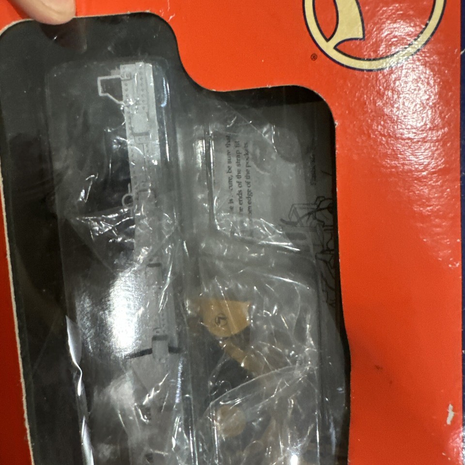 Lionel Western Pacific Flatcar Model 6-17517 with ERTL Caterpillar ...