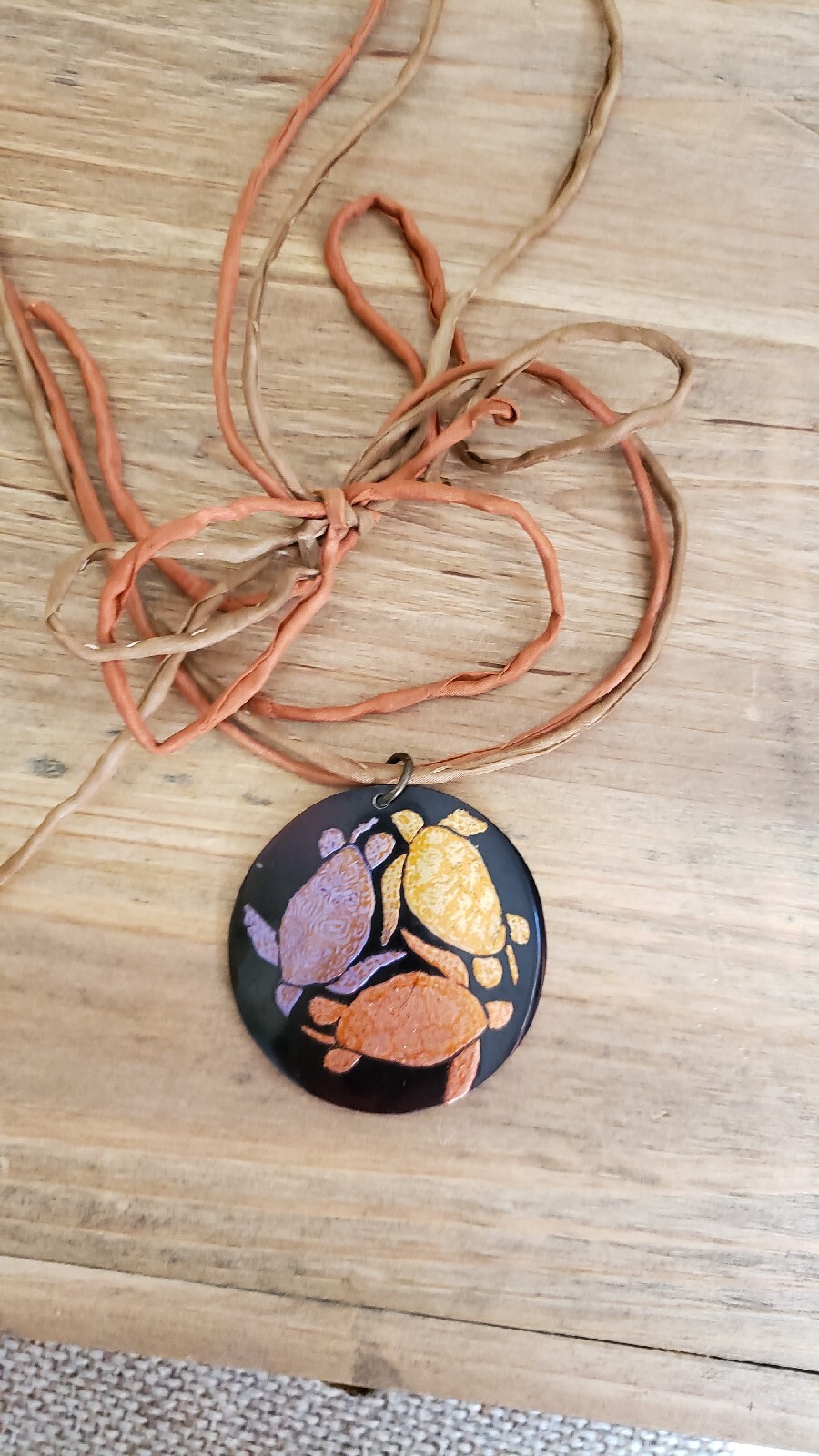 Hand Painted Shell Necklace : 3 Sea Turtles : w/ Delicate Silk Ties | eBay