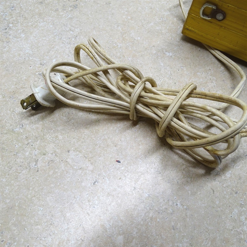 Vintage Kent Feeds Lighted Wall Clock, Dairy Ag Advertising, We Make It ...