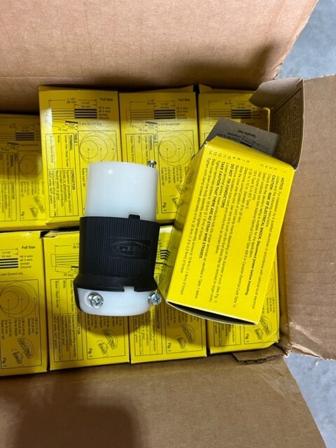 HUBBELL TWIST-LOCK INSULGRIP HBL2733 FEMALE 30A 480VAC 3P 4W GRND NEW ...