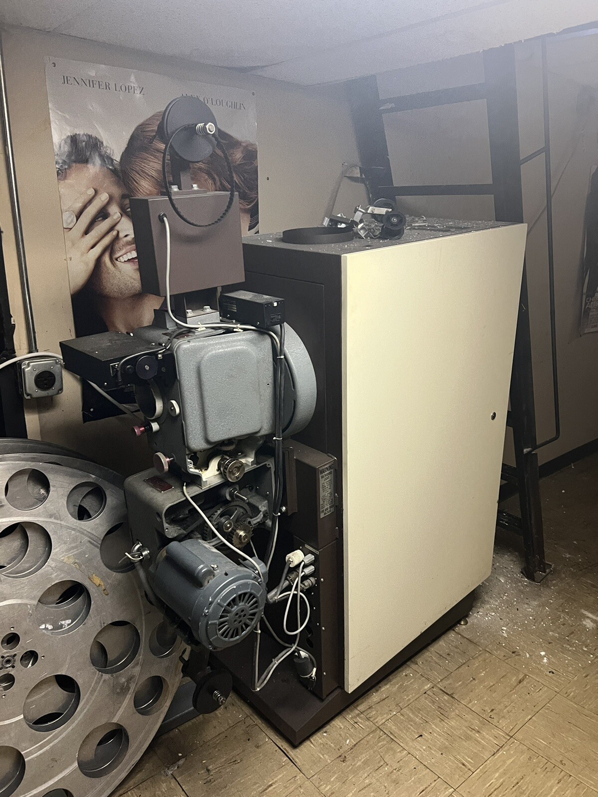 Century Film Projector/Movie Theater Projector ERA( Late 80s-Mid 90s ...
