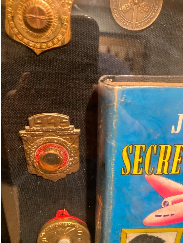 VINTAGE 1940'S & 50'S CAPTAIN MIDNIGHT OVALTINE PREMIUM LOT RING ...