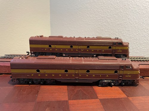 IHC HO Scale Pennsylvania Railroad E8 Locomotives #5887 – Powered ...