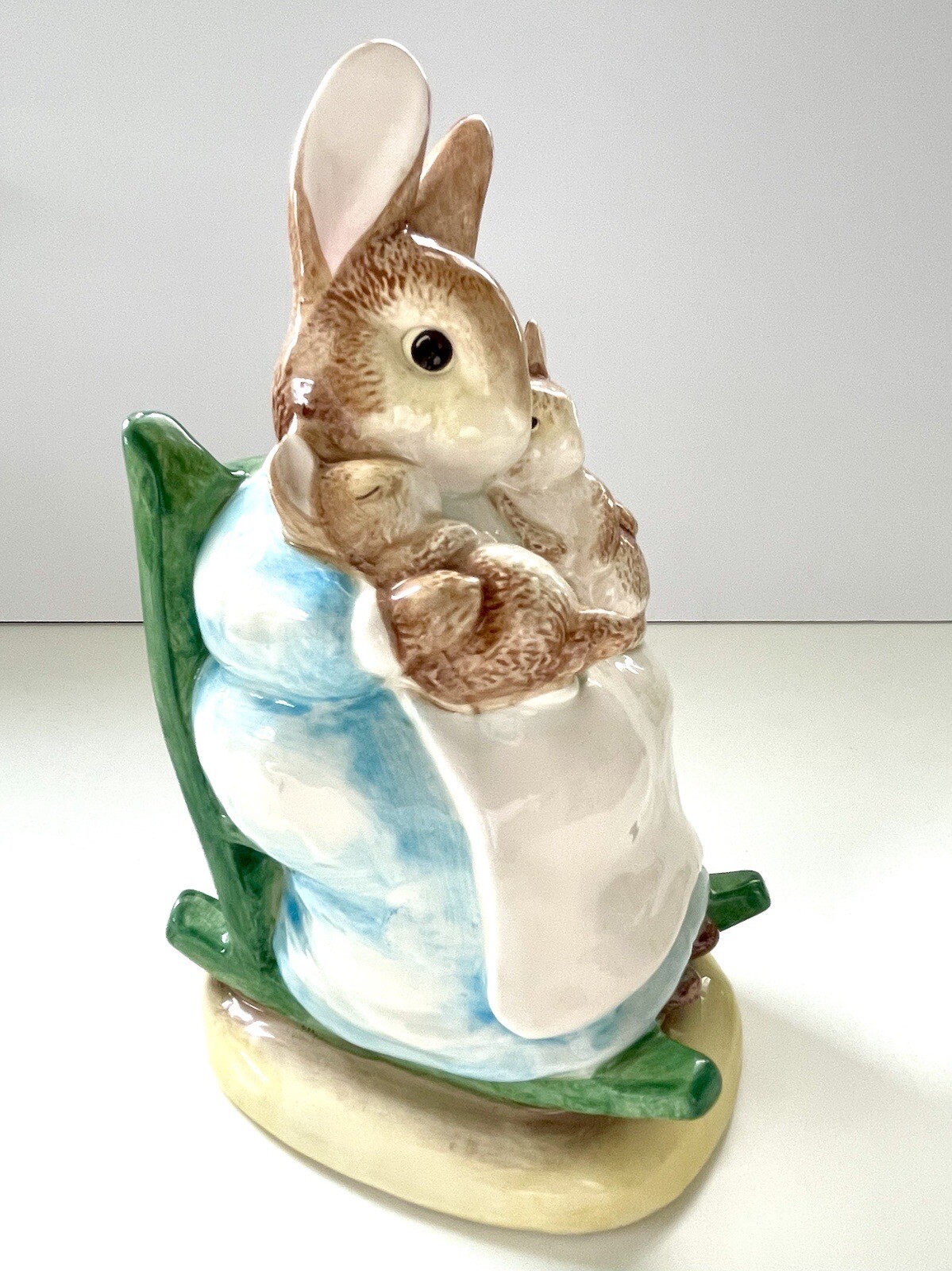 1997 Vintage Beatrix Potter Mrs Rabbit Porcelain Bank Enesco Frederick ...