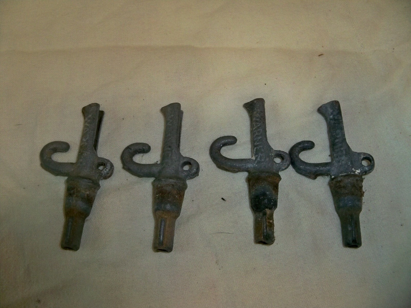 Lot of 4 Vintage Warner Cast Iron Maple Syrup Tap Old Primitives Sap ...