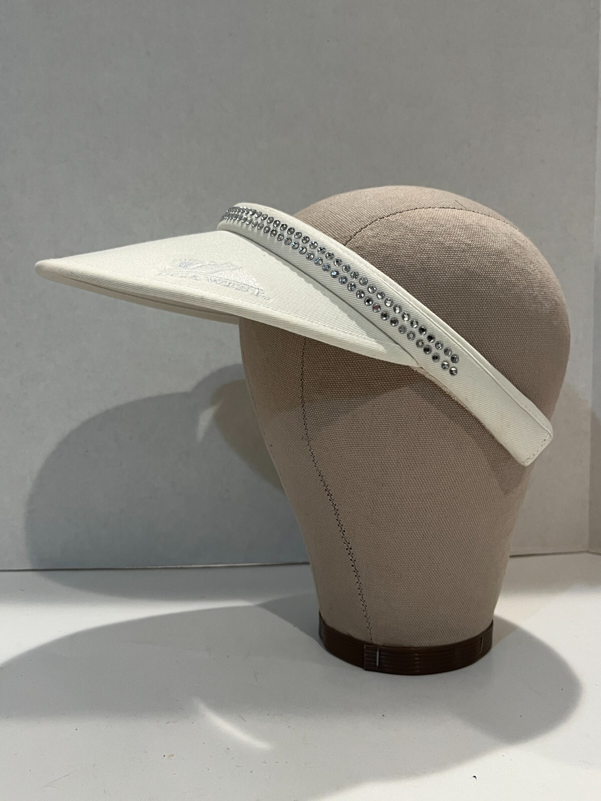 PGA West Kate Lord Women's White Visor Rhinestone, Preowned Clean | eBay