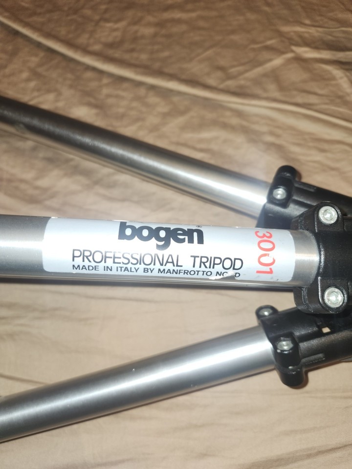 Bogen 3001 Professional Tripod Model 3126 Head Aluminum | eBay