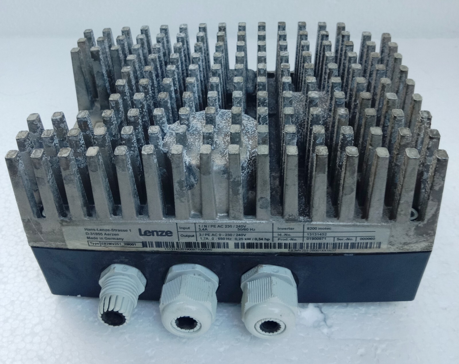 LENZE INVERTER 8200 SERIES MOTEC TYPE E82MV251_2B001 MOTOR CONTROLLER ...