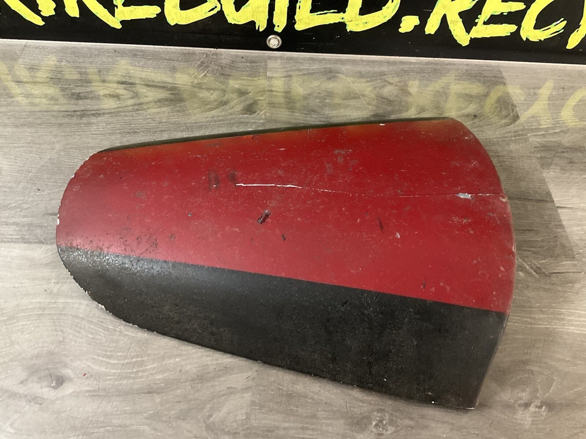 2002-2005 KAWASAKI ZX12 REAR SEAT COVER HUMP COWL *CRACKED 2002-2005 KAWASAKI ZX12 REAR SEAT COVER HUMP COWL *CRACKED