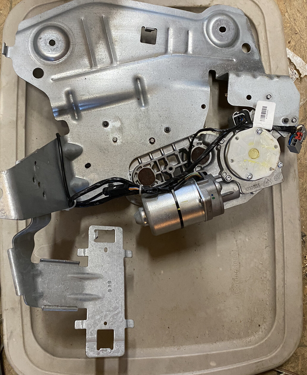 2009-2017 CHEVROLET TRAVERSE ENCLAVE ACADIA TAILGATE LIFT GATE ACTUATOR ...