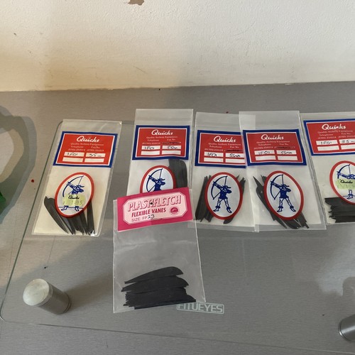 ARCHERY -Quicks 55mm plastic vanes vintage bundle 5 x 12 plus extra ...
