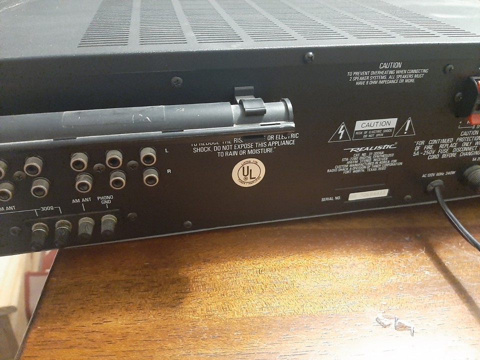 Realistic STA-2280 Digital Synthesized AM/FM Stereo Receiver Wood ...