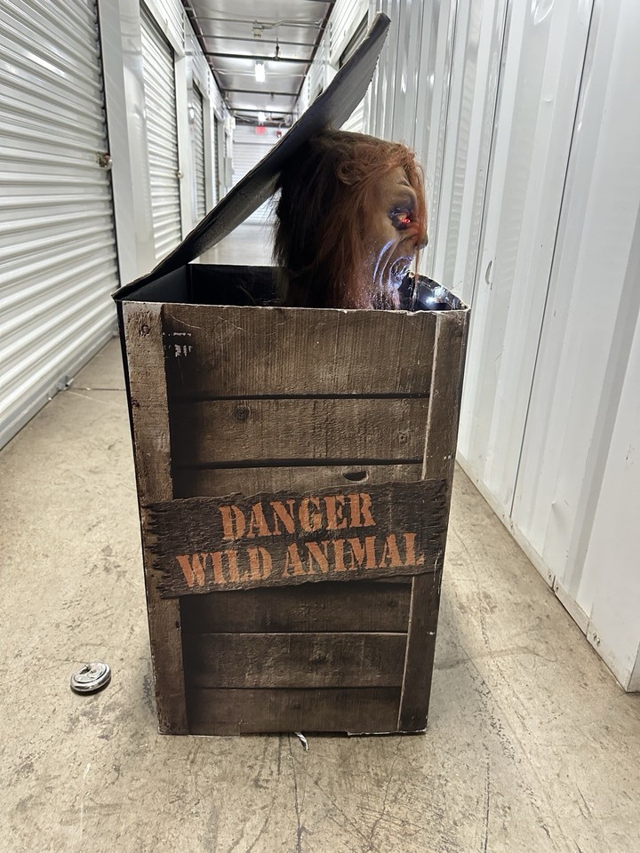 Spirit Halloween Animated Animatronic Life Size Rising Werewolf Wolf In ...