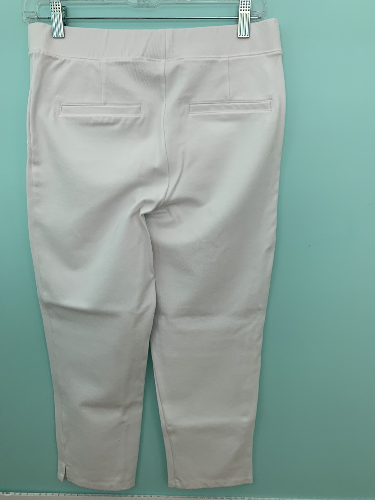 H By Halston Slim Leg Ultra Knit Pull-On Capre Pants White US 6 ...