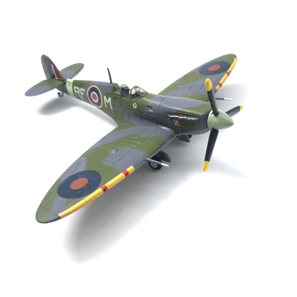 1/72 Scale 15.5cm WWII British Spitfire Fighter Airplane Model Toy Xmas ...