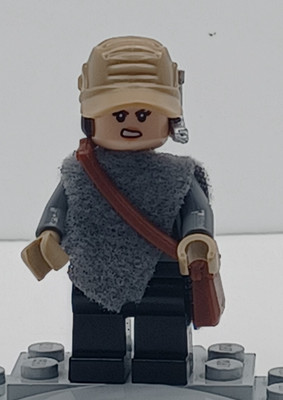 LEGO Star Wars Minifigure: Jyn Erso with satchel sw0791(& goggles not ...