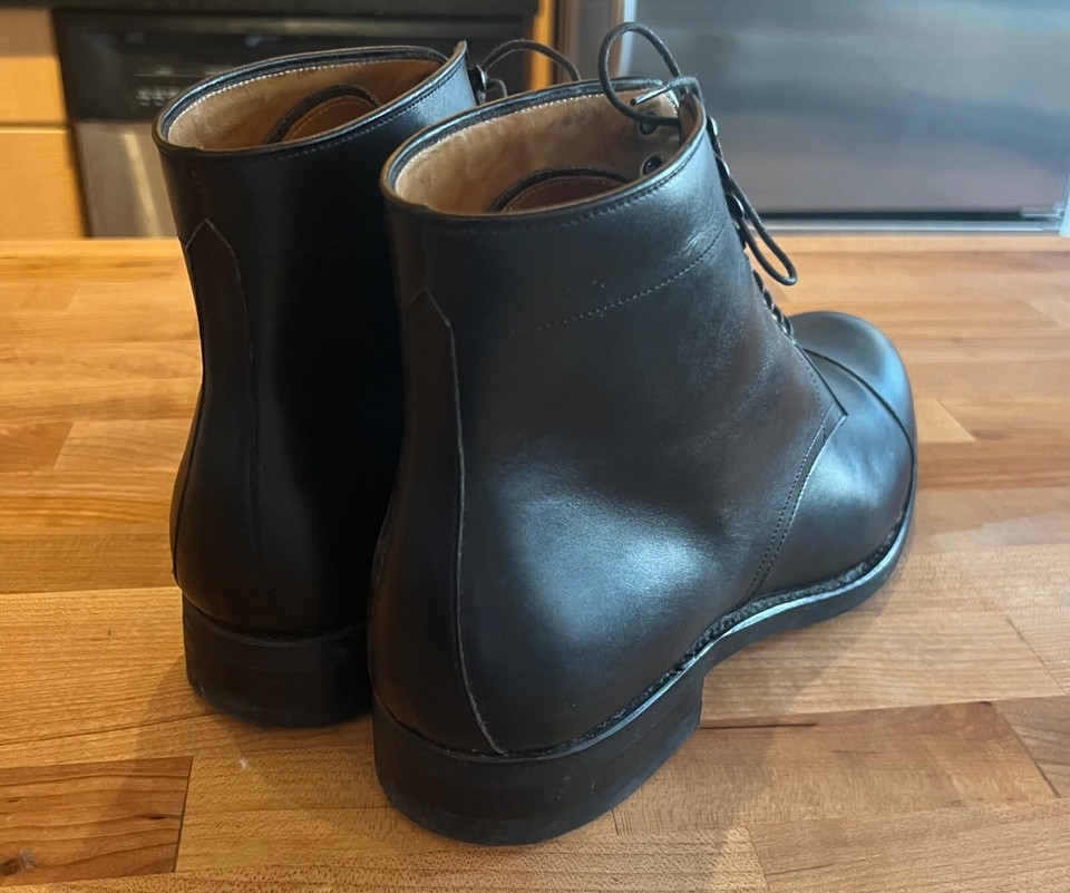 Carlos Santos / Skoaktiebolaget - Men’s Calfskin Letter Dress Boots ...