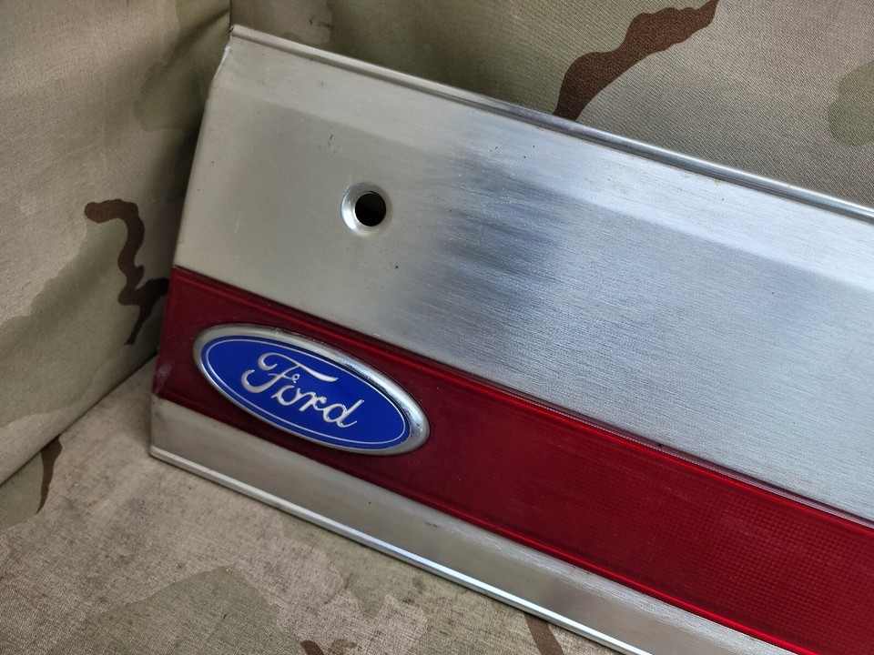 1987 1988 1989 1990 1991 Ford BRONCO Tailgate Trim Panel OEM OEM 87 88 ...