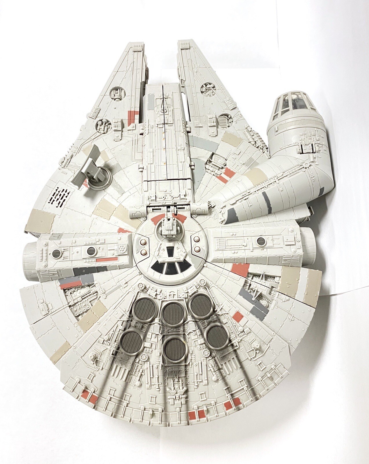 Hasbro Star Wars The Force Awakens Battle Action Large Millenium Falcon ...