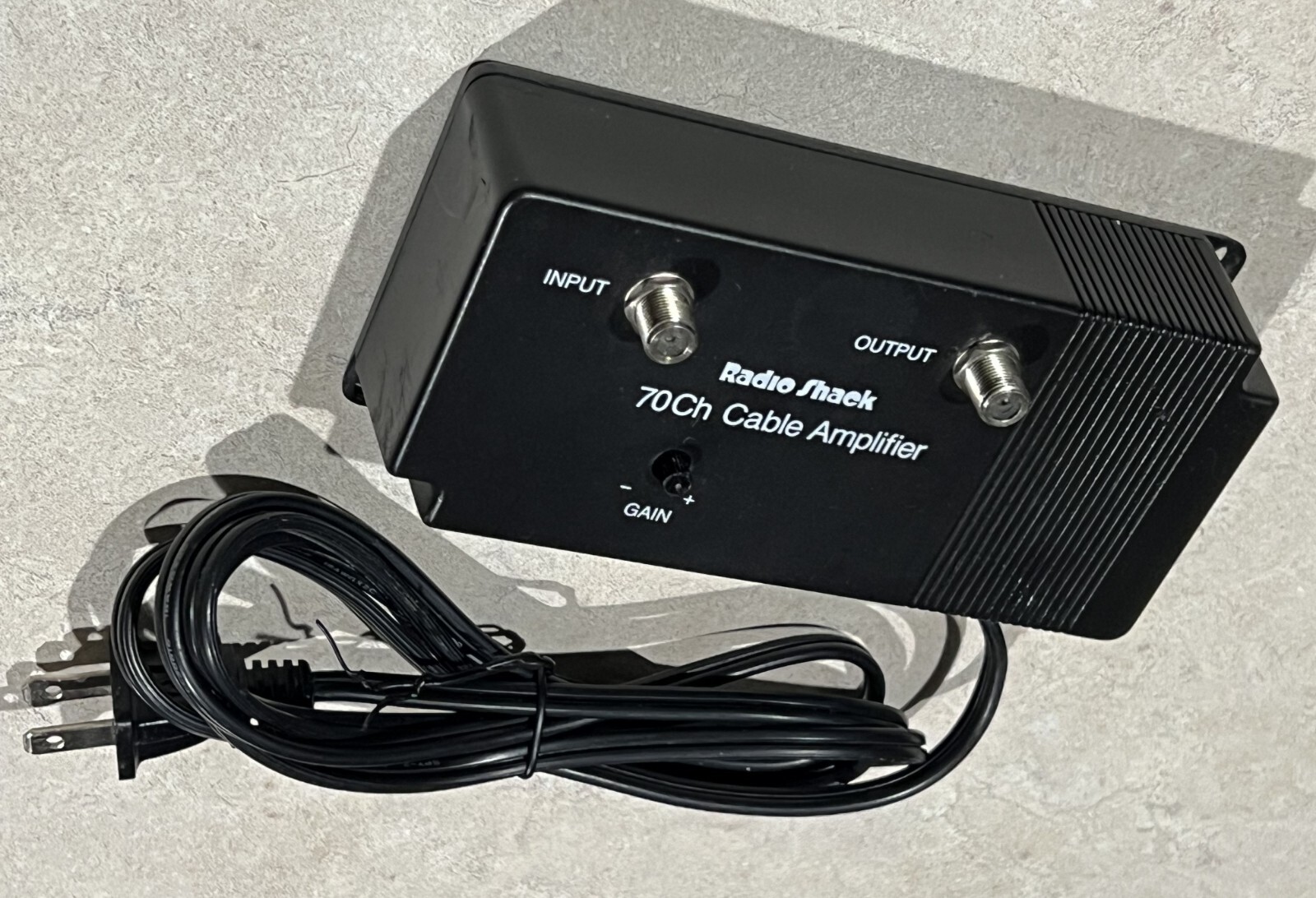 Cable Amplifier Radio Shack Brand 70 CH 20 dB Signal, Black, Cat No 15 ...