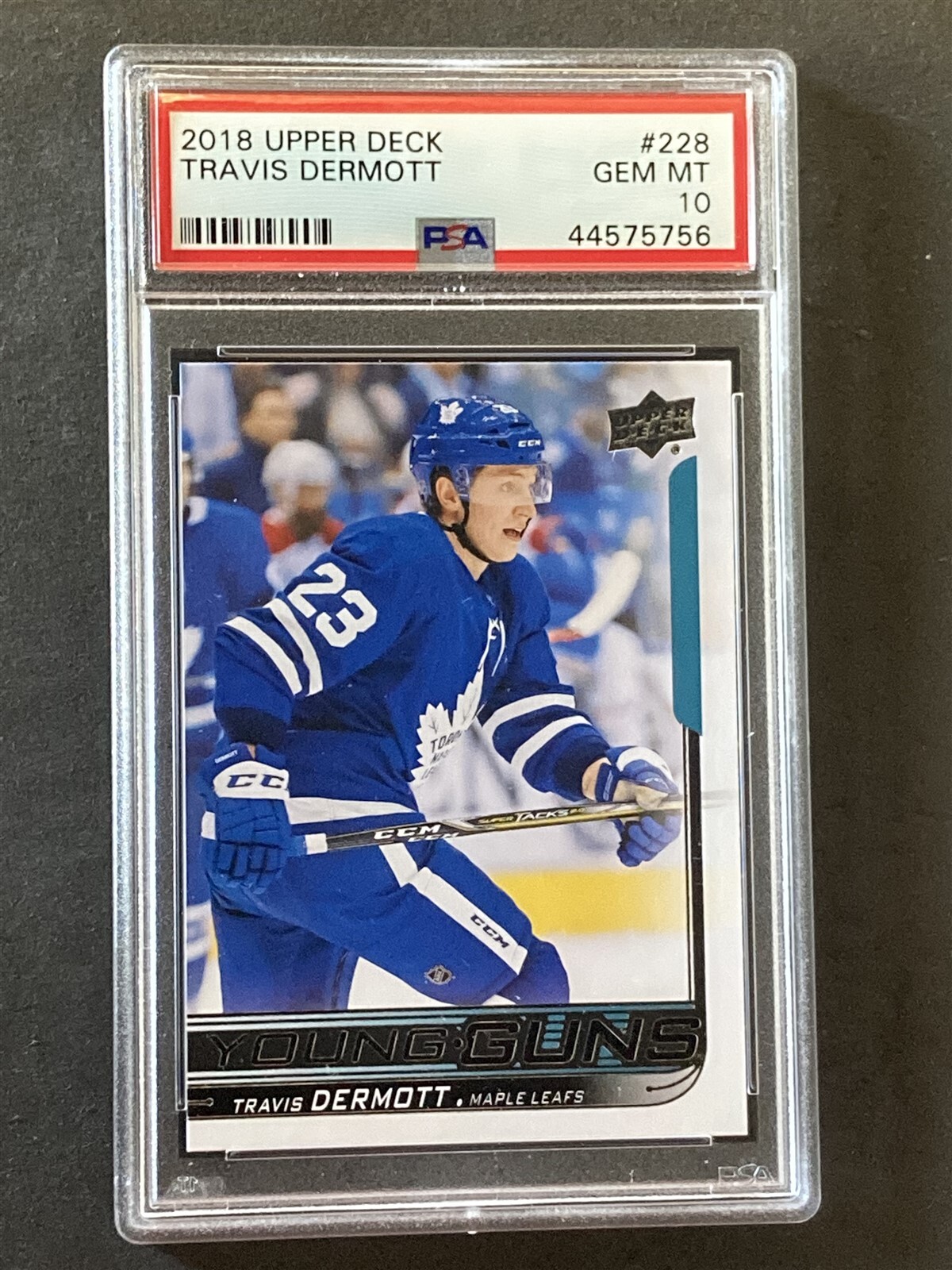 2018-19 Upper Deck Travis Dermott Young Guns RC Maple Leafs Gem MINT ...