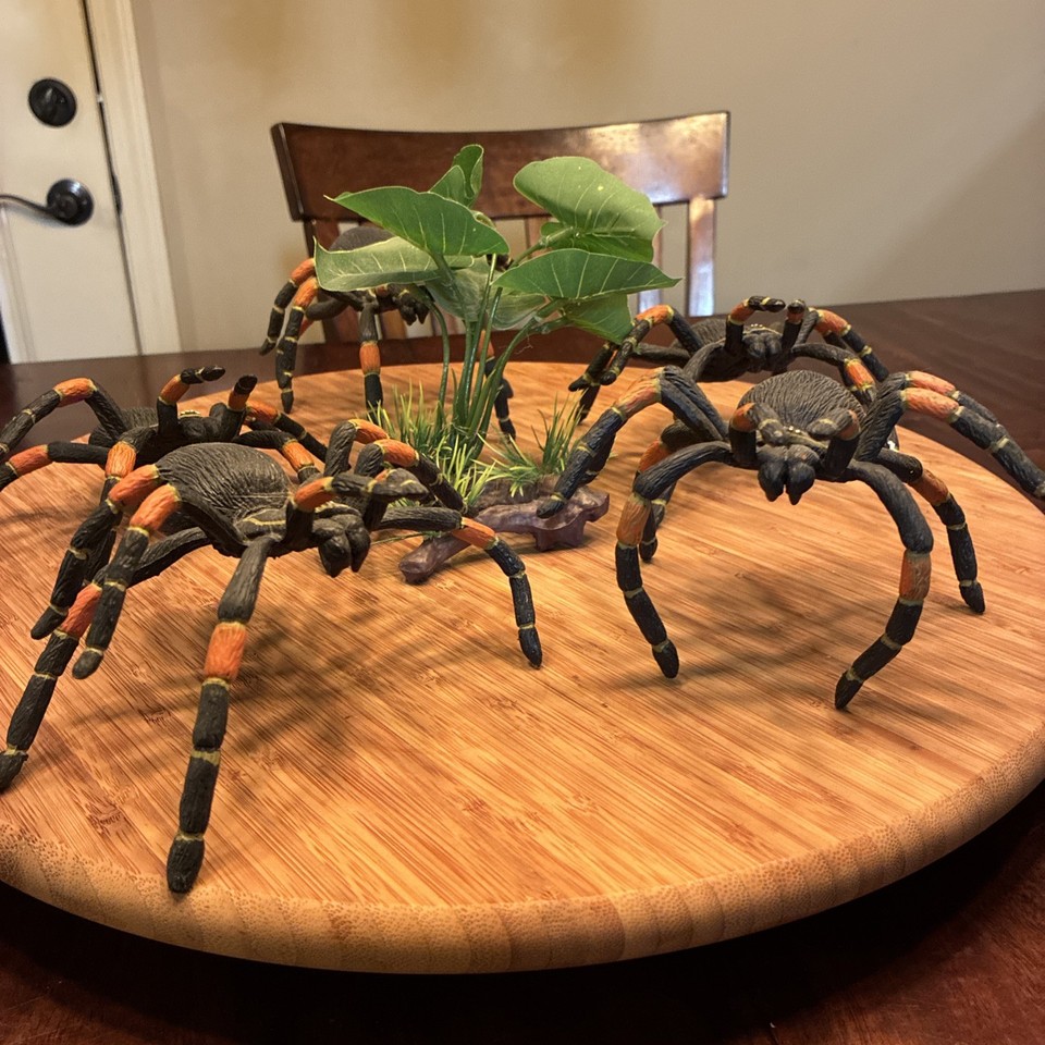 GI Joe Adventure Team, 8 Legs Of Danger Spiders (5) With Vegetation 1/6 ...