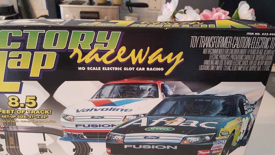 Life-Like Racing ~ Victory Lap Raceway Electric Slot Car Racing ~ Rare ...