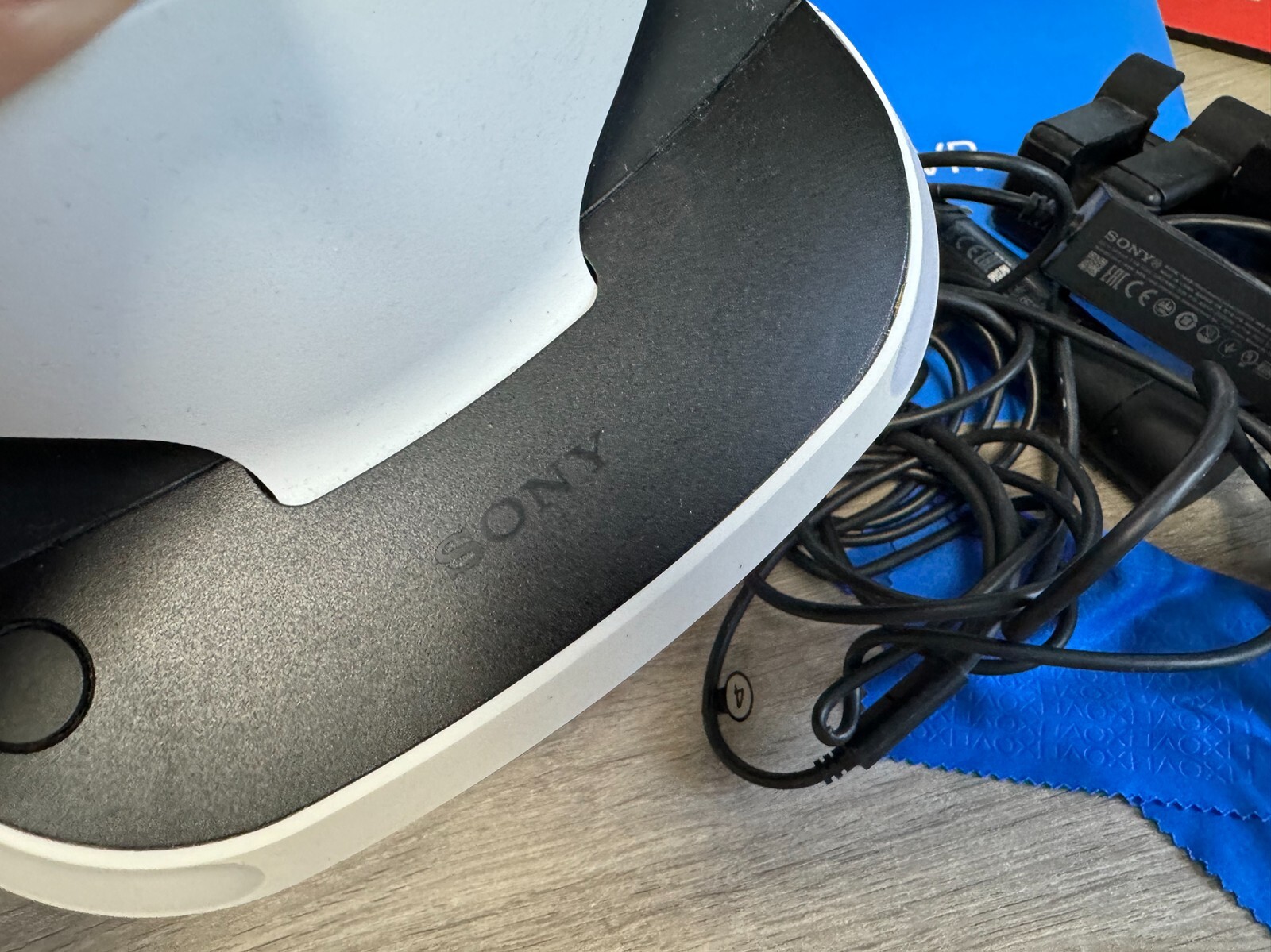Sony PlayStation VR V2 Virtual Reality | Grelly UK