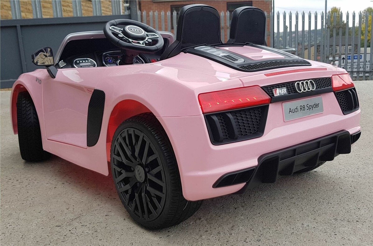 Audi R8 Spyder Rosa
