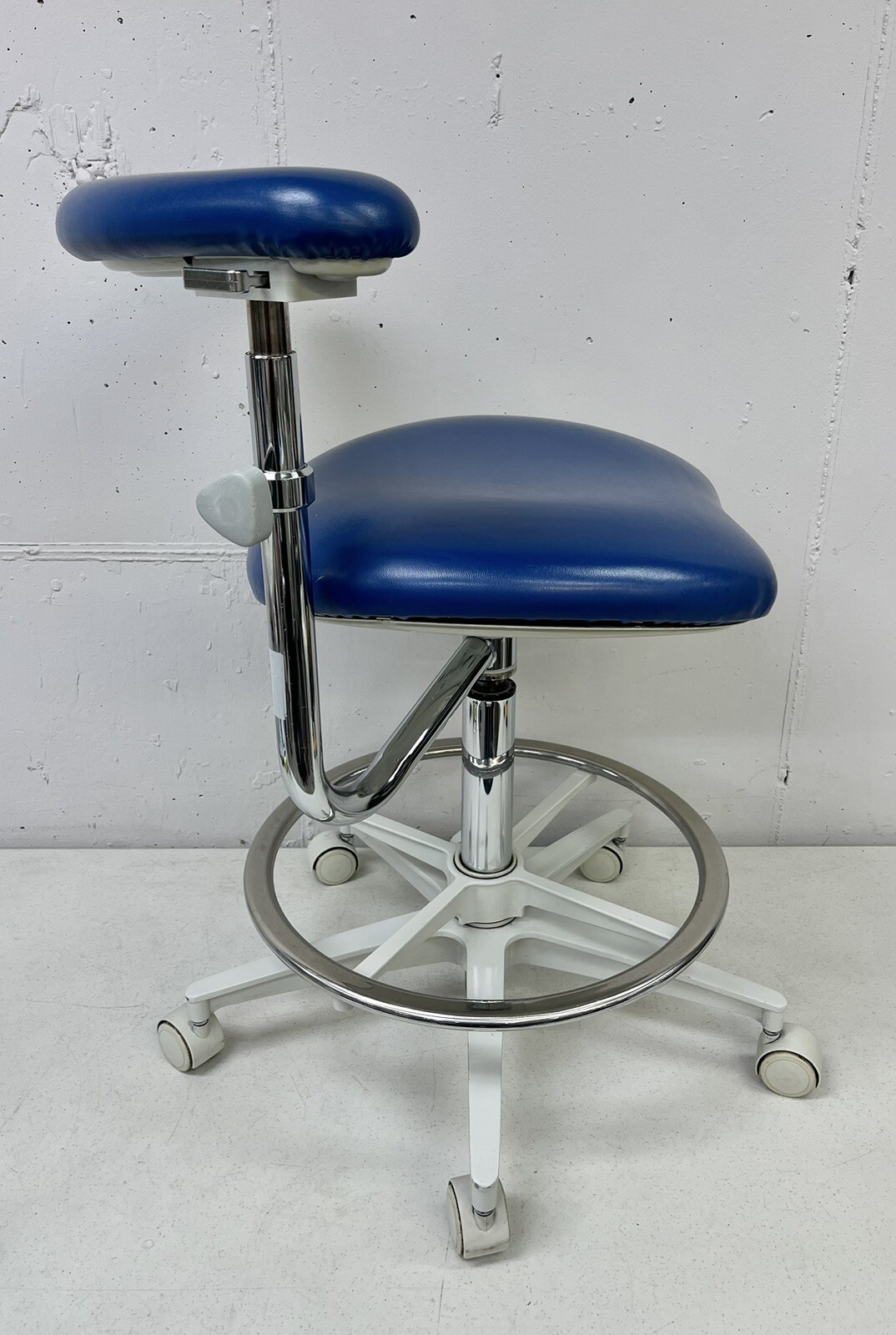Brewer 3145L Dental Assistant Stool - Left Support - Blue Vinyl ...