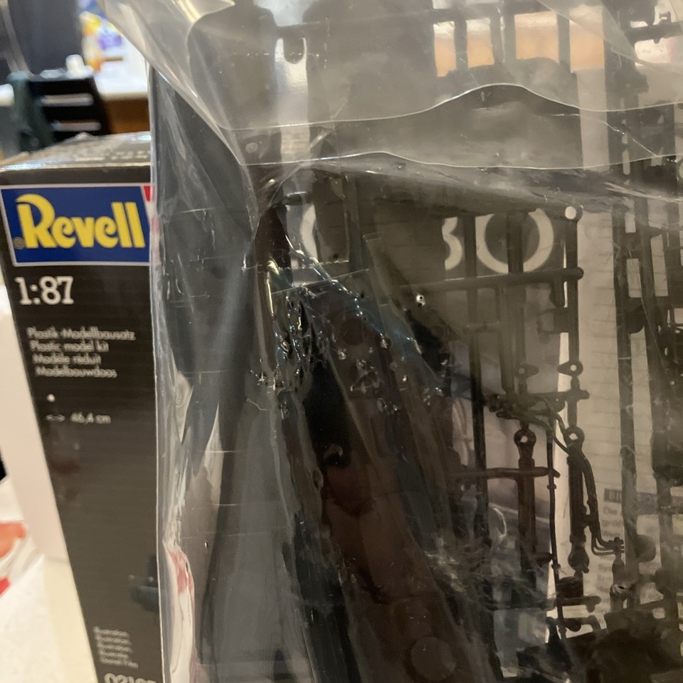 REVELL 02165 BIG BOY LOCOMOTIVE MODEL KIT 1:87 SCALE NEW OPEN BOX ...