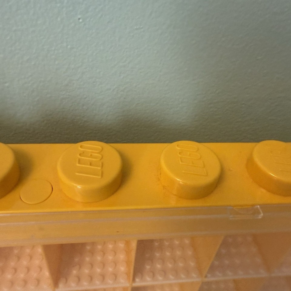 Lego Minifigure Display Case Large For 16 Minifigures Door Yellow W ...