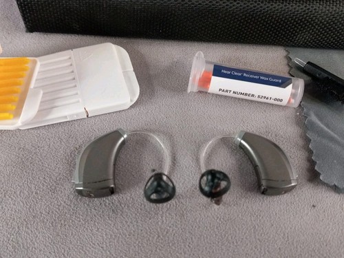 Starkey 3 Series i30 Behind The Ear Hearing Aids W/ Case And ...