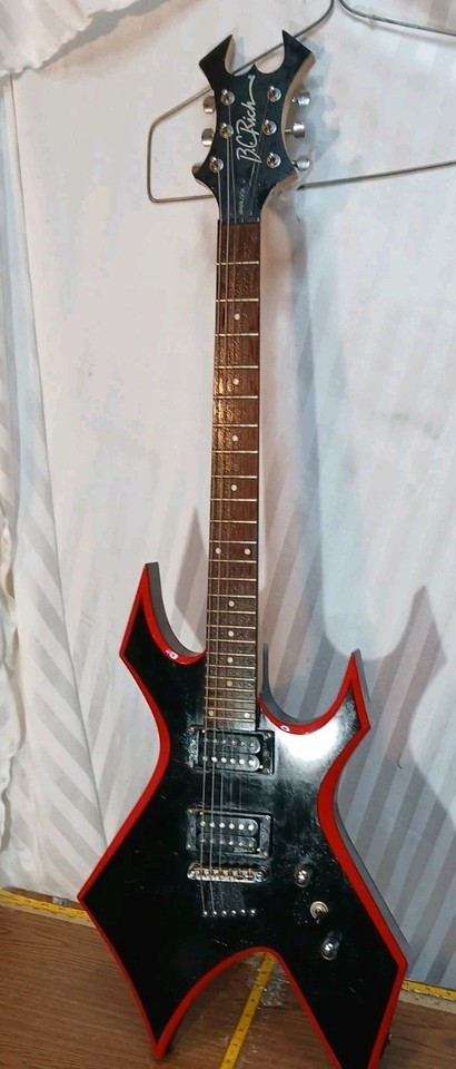 Warlock Black Satanic Red Electric Guitar Solid Body Looks Awesome!!! B ...