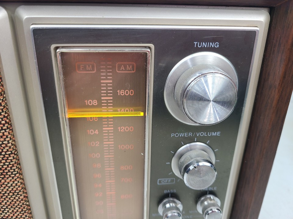 Vintage Sony Tabletop Radio AM/FM Model ICF-9550W High Fidelity Stereo ...