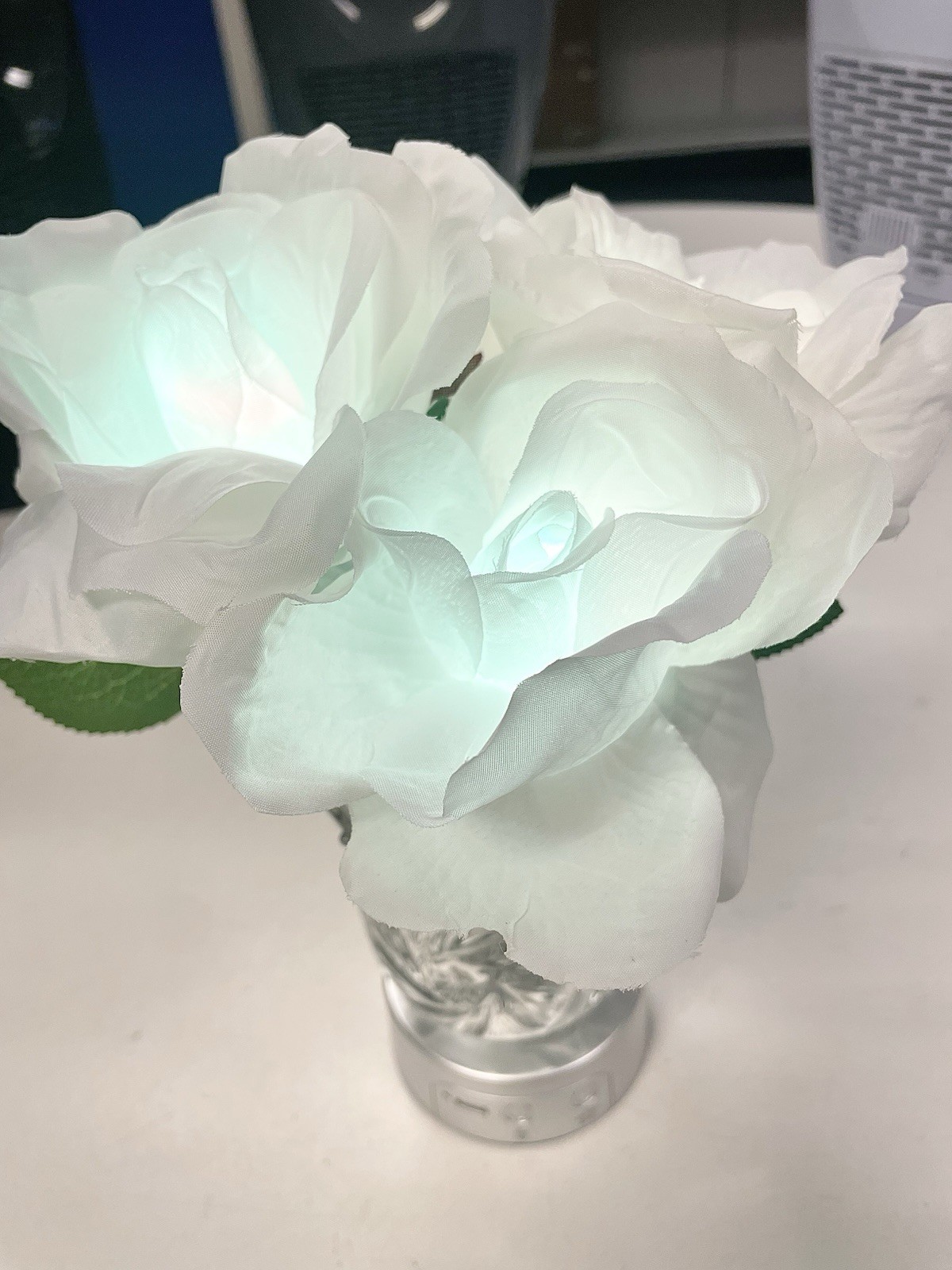 Living Glow Rechargeable LED Color-Changing Flower Light, New