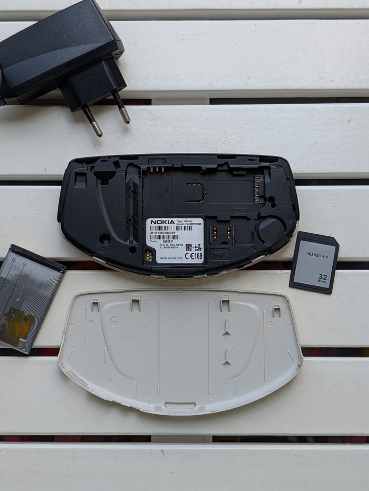 Vintage Nokia N-Gage Console/Phone First Edition - Unlocked Full ...