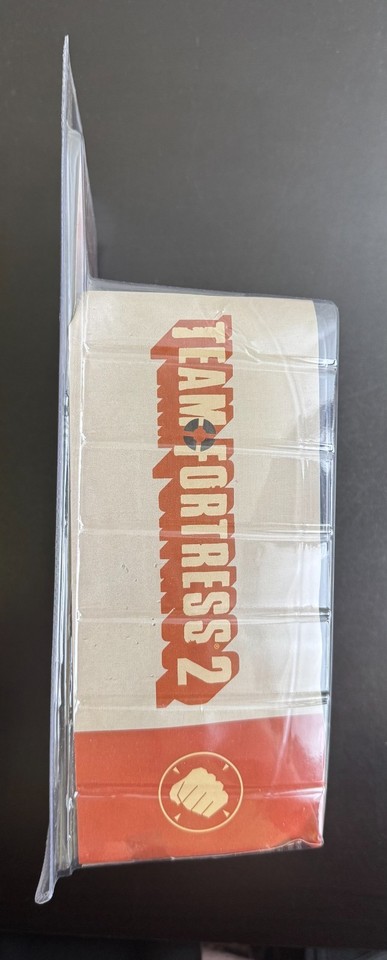 NECA Team Fortress 2 The Heavy Red Action Figure TF2 - NEW Unopened DV ...