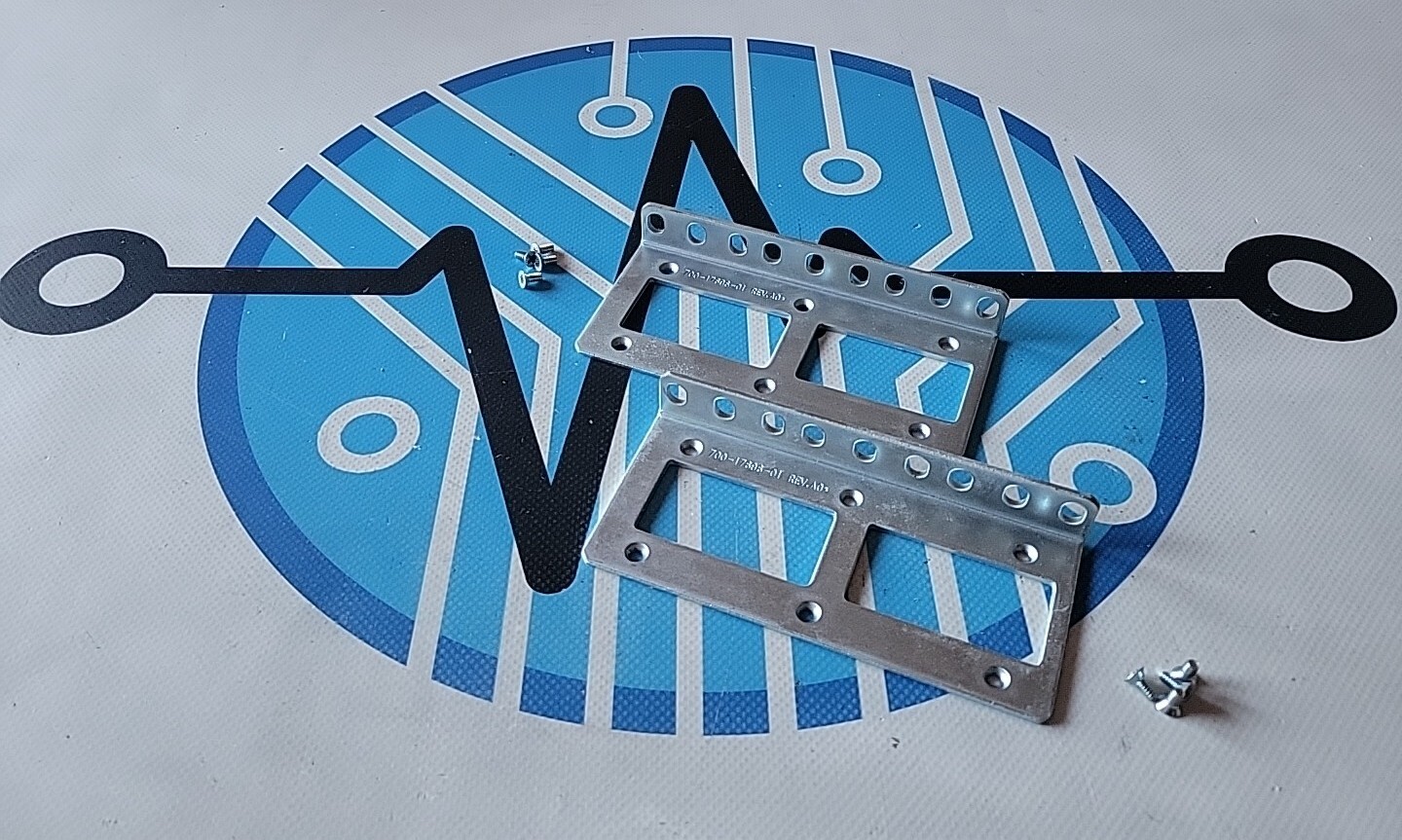 Genuine Cisco 3800 3845 3900 3945 Router Rack Mount Ears w/ Screws 700 ...