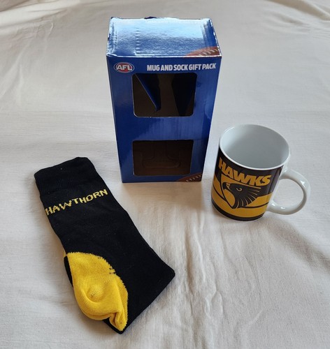 Hawthorn Hawks AFL 330ml Ceramic Coffee Mug & Socks Gift Set New In Box ...