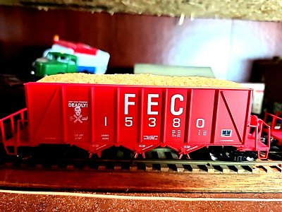 HO Walthers 932-7053 FEC Florida East Coast 40' Ortner 3-Bay Aggregate ...