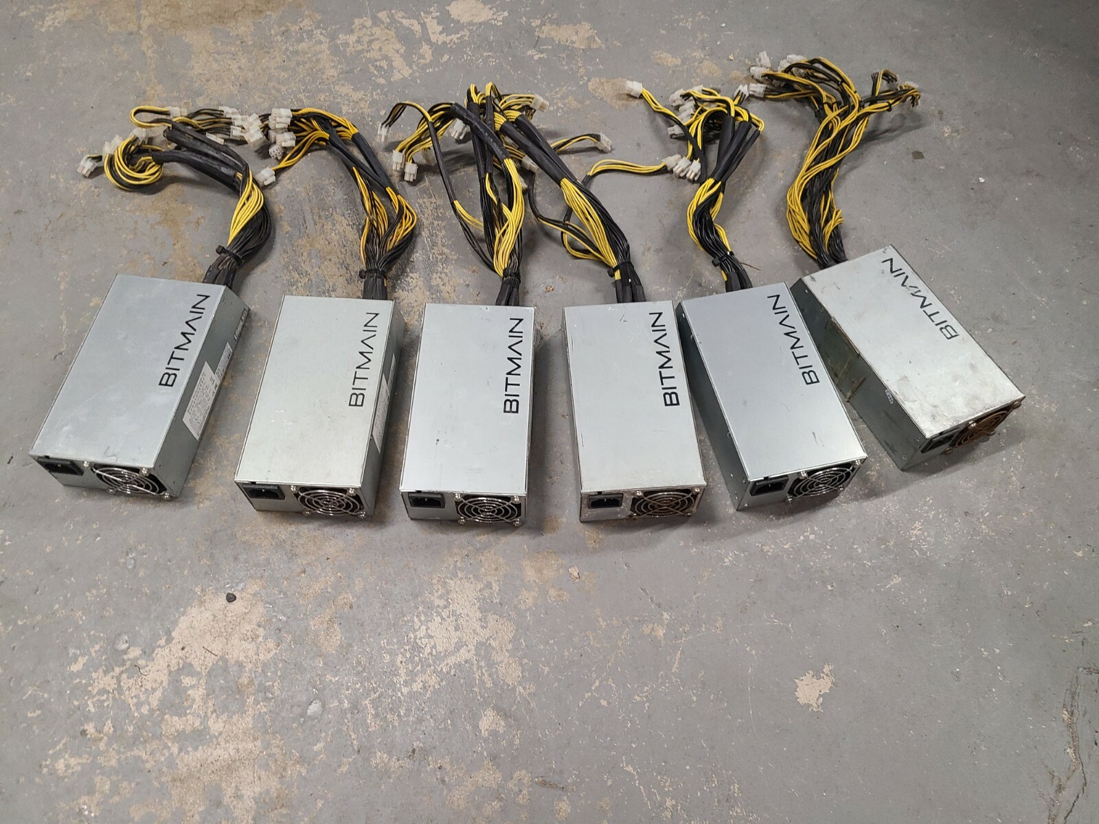 Bitmain APW3 Power Supply PSU Antminer 100-264V 1600W 10x PCI-E Plugs ...