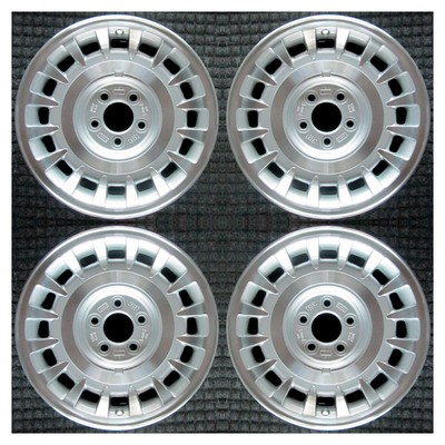 2000 Lincoln Town Car Wheels